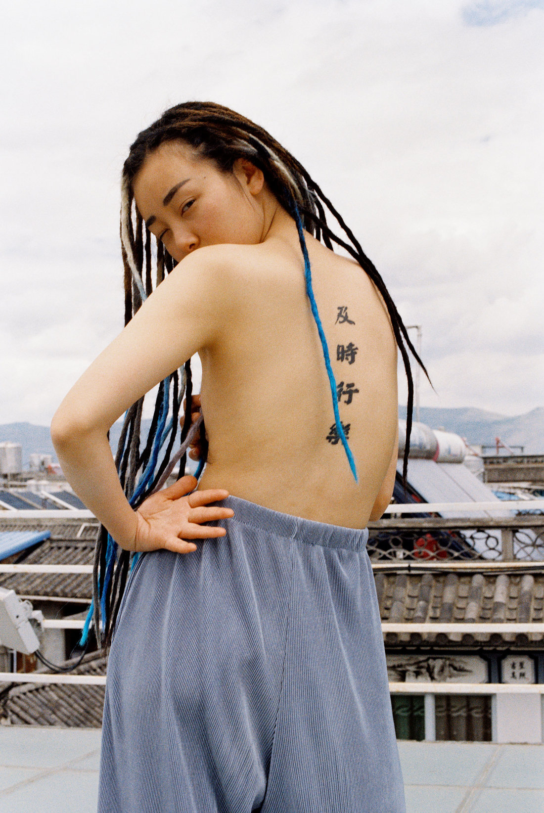 STEPPING OUT! | linossiartstory